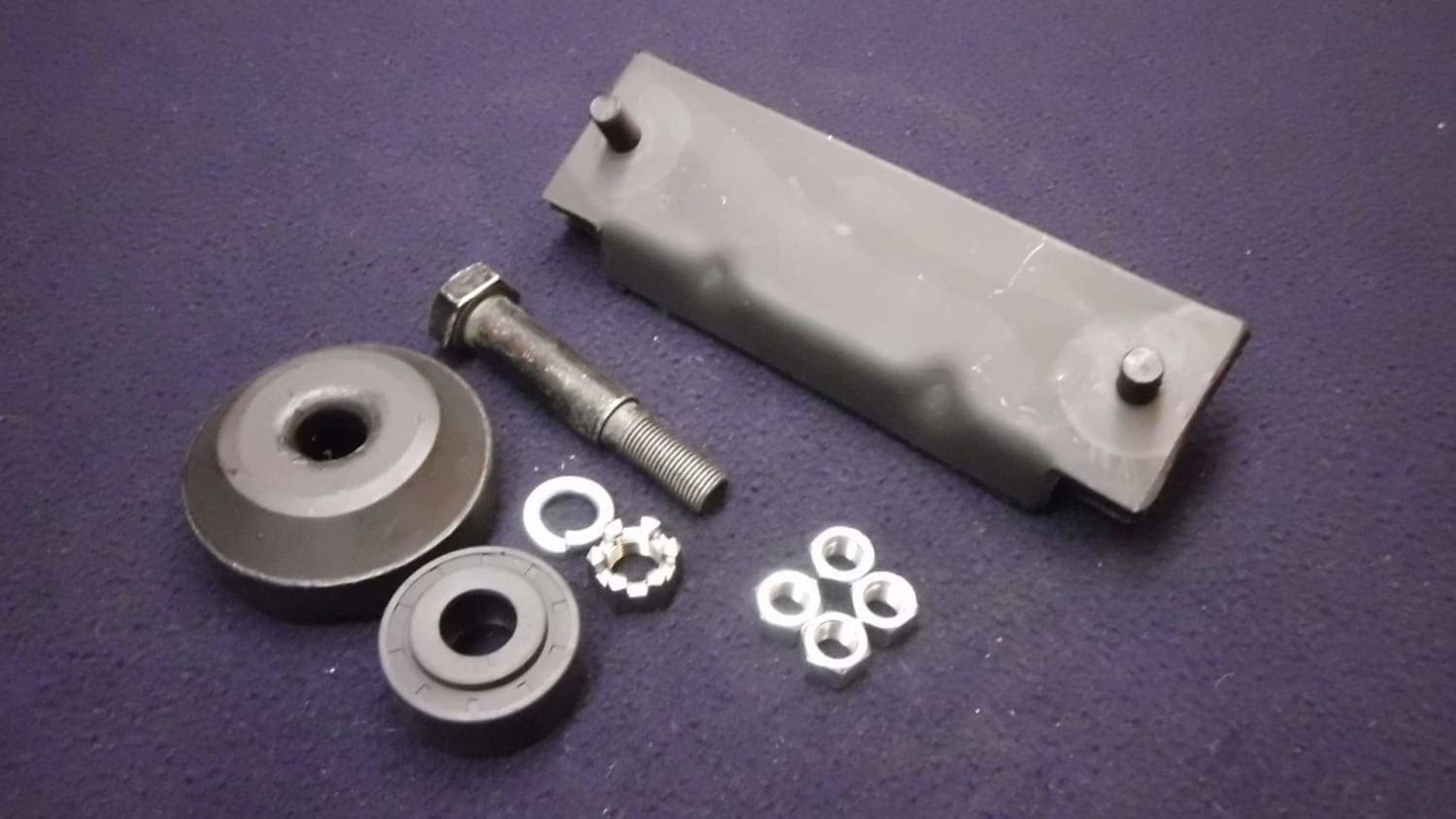 Transmission Transfer Case Mount Kit T90/TC18 - Quarter Ton & Military